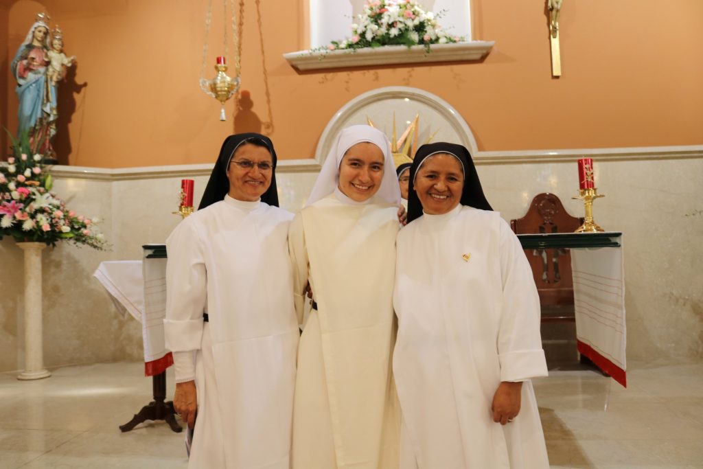CEREMONIA TOMA DE HÁBITO – Hermanas Dominicas de la Inmaculada Concepción