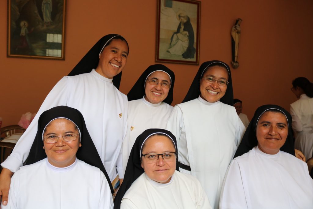CEREMONIA TOMA DE HÁBITO – Hermanas Dominicas de la Inmaculada Concepción