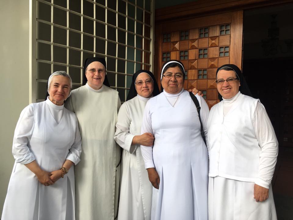 DESPIDIENDO A NUESTRAS HERMANAS QUE RETORNAN A SUS COMUNIDADES ...